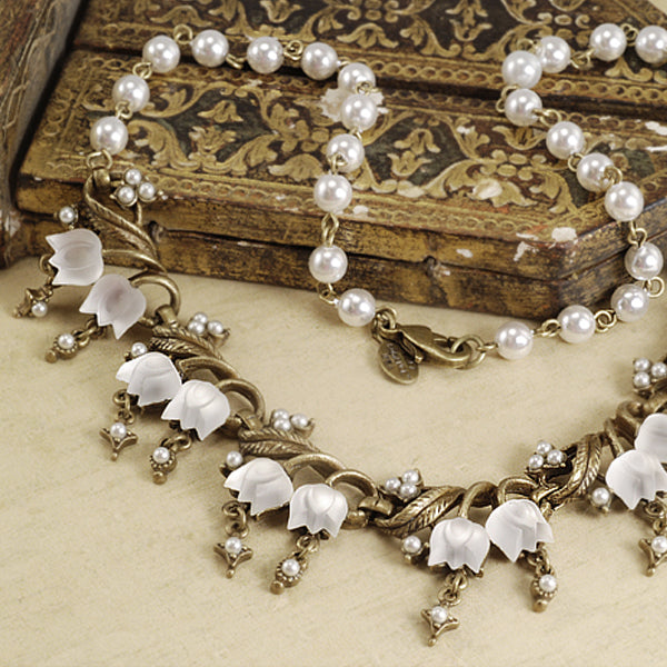 Satin Tulips Vintage Necklace by Sweet Romance – Sweet Romance Jewelry